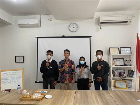 Operator Komputer Muda Train4best