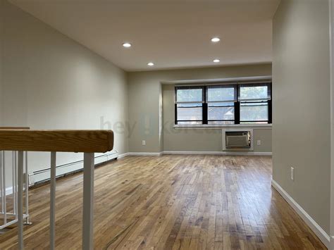 넓고 밝은 3 베드 2 베쓰 아파트 2층 힛세탁기 Washer Only 1 파킹포함