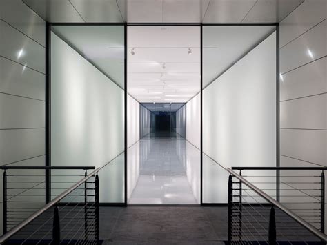 Richard Rogers Cantilevers His Final Building From French Hillside