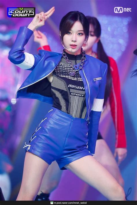 Pin Von Teerapong Nayadsaktee Auf สาวเกาหลีน่า หลัก ล ั ก ห ล ั บ