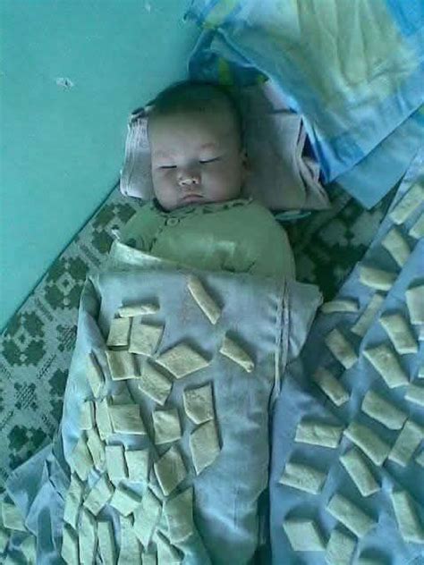 Шүгэл Copy Ээжийн хэлсэн инээдтэй сургаалиуд Ээж маань бусдын хөдөлмөрийг хүндэлж байхыг