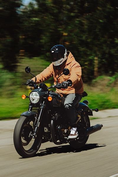 Kyle Vara Brand Anbassadors Royal Enfield