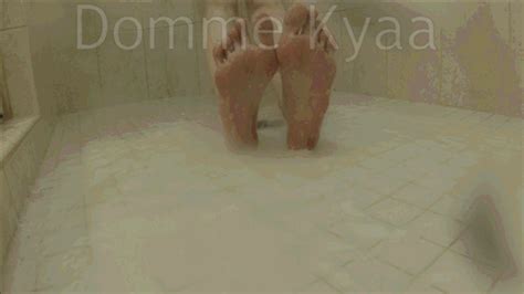 Shower Video Experiment Using Waterproof Case For New Camera 14 Minutes Of Wet Feet Wmv Kyaas