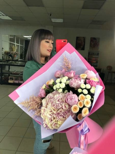 Бывает смотришь на что то красивое и тебя так накрывает волной