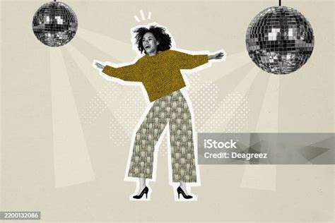 행복 한 미국 소녀 댄스 힐 클럽 디스코 볼 이벤트 파티 빛 반짝이는 행사의 복합 사진 콜라주 페인트 배경에 고립 20 24세에 대한 스톡 사진 및 기타 이미지 Istock