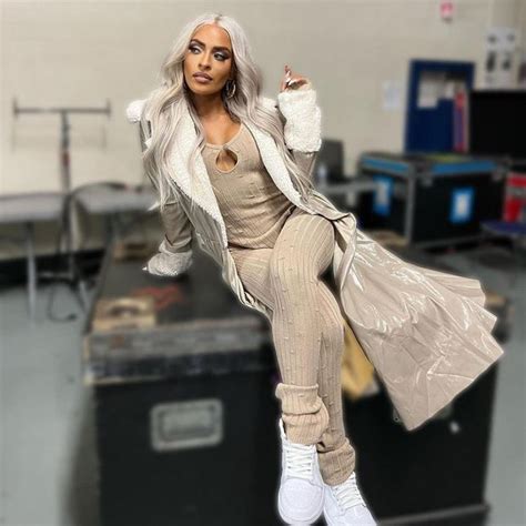Zelina Vega Wwe Latina Hottie On Prop Backstage Antdv