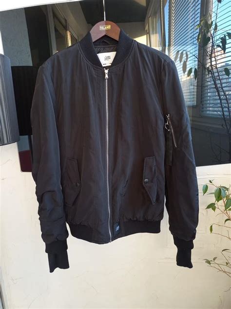 Бомбер — ціна 1200 грн у каталозі Куртки Купити жіночі речі за доступною ціною на Шафі Україна