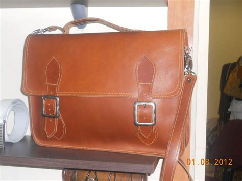 Zona Angel Molina Comercial Cuero Bonete