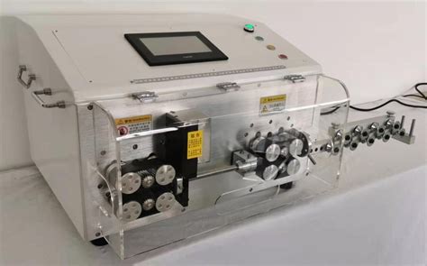 Standard Single Phase 35sqmm Wire Cable Cutting And Stripping Machine