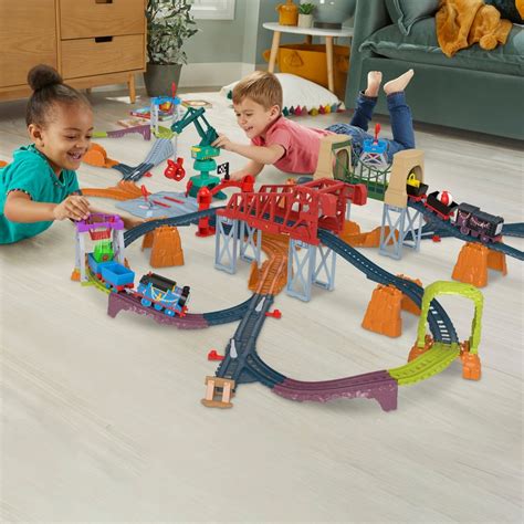 Thomas And Friends Thomas And Diesel Raceway Train Track Set 80 Pieces