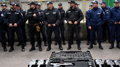 Служителите от системата на МВР излизат на протест Общество Новини Бг