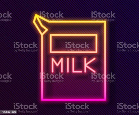 검은 색 배경에 격리 된 우유 아이콘용 빛나는 네온 라인 종이 패키지 우유 패킷 기호입니다 벡터 일러스트레이션 0명에 대한 스톡 벡터 아트 및 기타 이미지 Istock