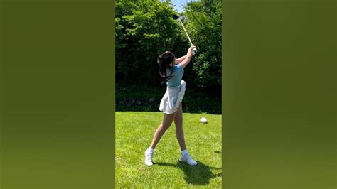 🤩세젤예 골프여신의 스윙 이렇게 부드럽게💗 치는데 정말 강력하네요~~ Youtube