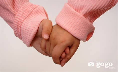 Азын дугаарын дуудлага худалдаанаас олсон 2 тэрбум төгрөгийг хүүхдэд зарцуулна