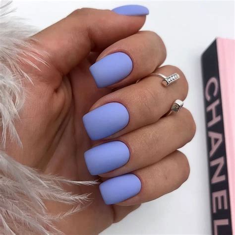 Маникюр цвета голубой крайола на короткие ногти Нейтральные ногти Квадратные ногти Ногти