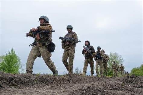 ЗСУ двома потужними дронами знищили «Град на околицях Бахмута ВІДЕО