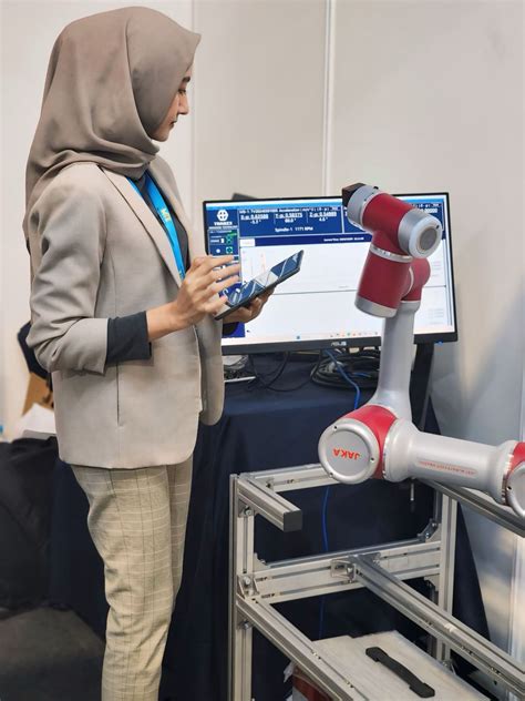 Syarmine Azman On Linkedin Remember A Job Is A Job Whether Youre Ceo Or A Cleaner You Have No