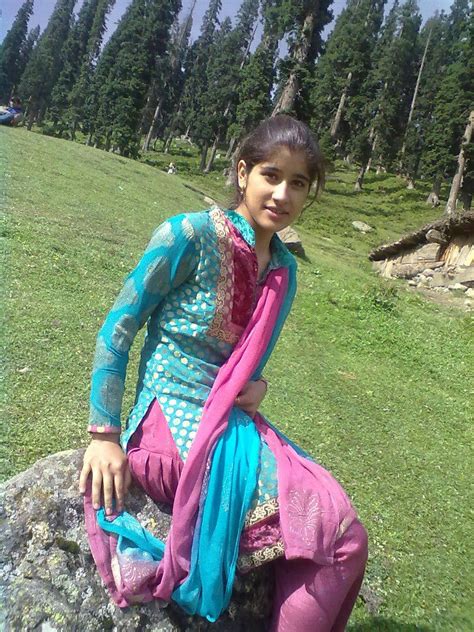 Most Beautiful Hot Girls Of Pakistan Pixdesi4in