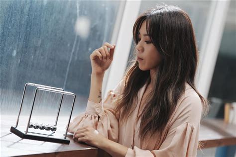 蔡健雅唱完跨年急奔吃鍋！自爆新年「不是一個人」 相伴倒數看煙火 娛樂星聞