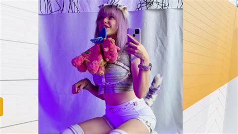 Жена се самоопределя като куче и иска да бъде третирана като такова Общество Светът