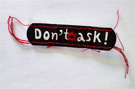 ששונה שיץ פלסטרים לריפוי מגזין פורטפוליו