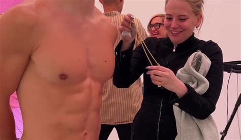 Hollyoaks Off The Charts Noah Beck Shirtless On Insta Story
