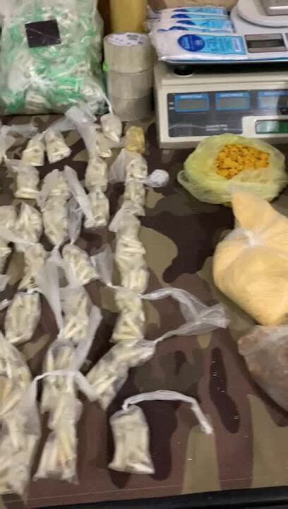 Vídeo Apreensão De Armas Drogas E Dinheiro Em Juiz De Fora Zona Da