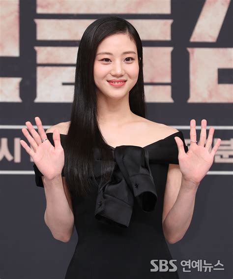 100 대 1 경쟁률 뚫은 보물섬 홍화연감독 연기에 높은 점수