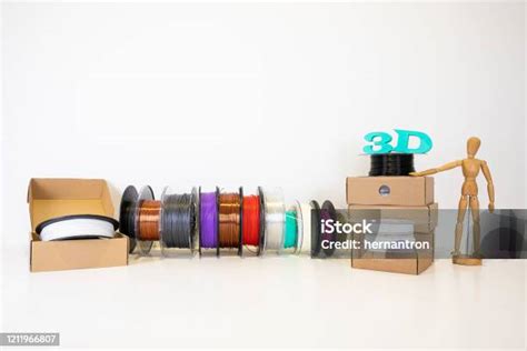 나무 인형 상자에서 3d 프린터용 3d 프린팅 필라멘트 릴 0명에 대한 스톡 사진 및 기타 이미지 0명 3차원 인쇄 3차원 형태 Istock
