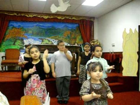 Los Niños Alabando A Dios Youtube
