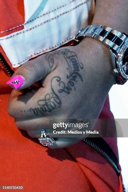 Karol G Y Anuel Photos And Premium High Res Pictures Getty Images