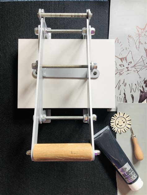 Pákový Lis Na Linoryt A4 Od Kocour V Křoví Flercz