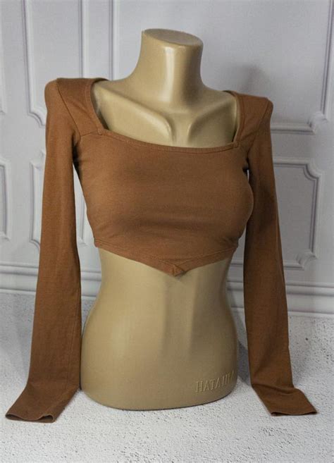 Розпродаж короткий топ з довгими рукавами від Asos — ціна 99 грн у каталозі Топи Купити жіночі