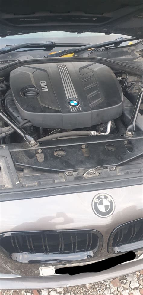 Dezmembrez BMW f10 2.0 disel