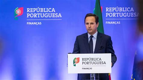 Governo Volta A Ajustar Tabelas De Retenção De Irs Veja Aqui As Novas