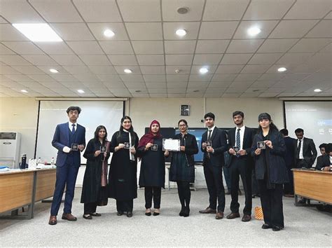 Saadia Asghar On Linkedin Communicationskills Gratitude Teamwork Giki Behindtheeye