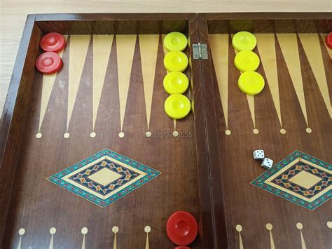 Табла за игра Игрални автомати игри на маса София Продавам ретро табла за игра Доб