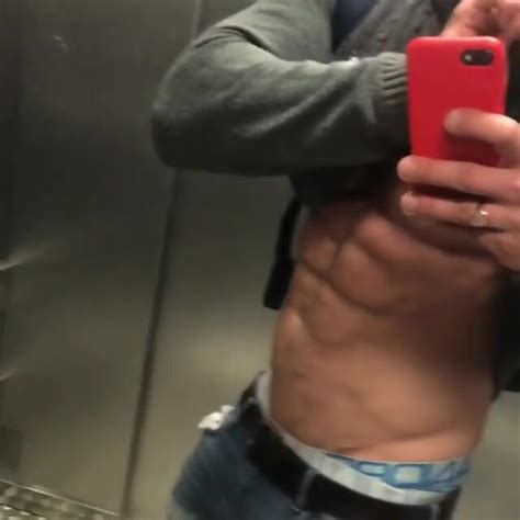 Ab Vacuum ThisVid