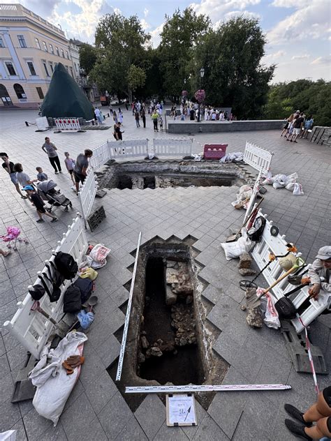 Платформа 🔎 Скарбничка боротьби з імперськими наративами поповнюється Під час археологічних