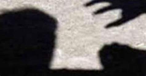 ಮಗನ ಅಂತರ್ಜಾತಿ ವಿವಾಹ ಮರಕ್ಕೆ ಕಟ್ಟಿಹಾಕಿ ಪರಿಶಿಷ್ಟ ಜಾತಿ ಮಹಿಳೆಗೆ ಥಳಿತ