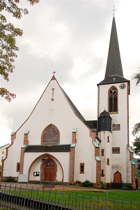 Kirche Limbach Pfarrei Schmelz Heilige Barbara