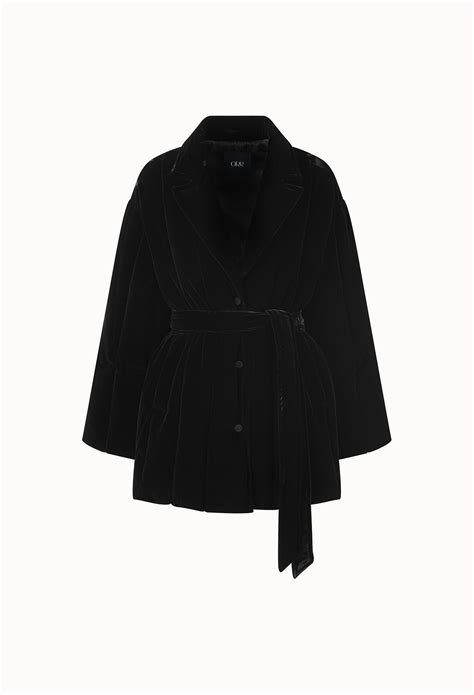 오르 벨벳 벨티드 구스 다운 블랙 위시버킷