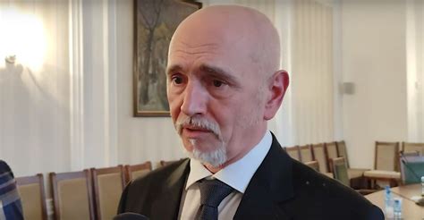 Николай Събев се оттегля от политиката