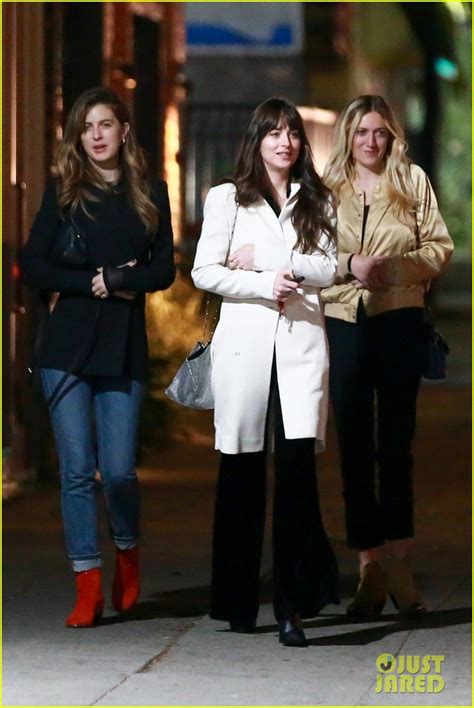 Dakota Johnson Kicks Off Her Weekend With A Girls Night Out Photo Dakota Johnson