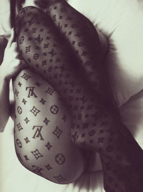 Lv Tights Pic