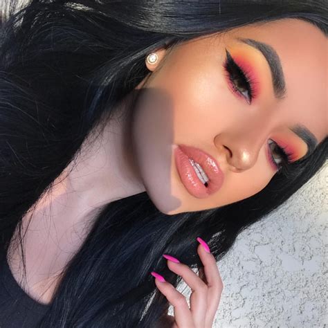 Pin En Hair Make Up And Nails