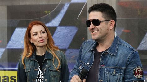 Бившата на Блатечки си хвана грък