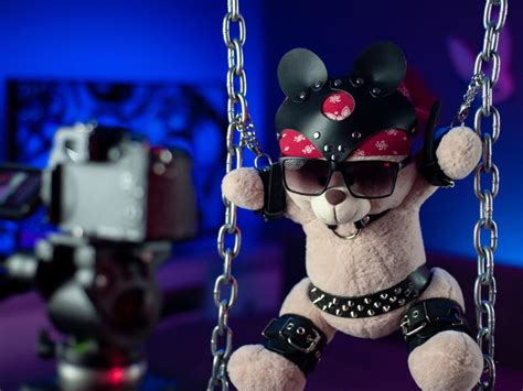 Custom Fetish Videos Book Adult Fetish Models