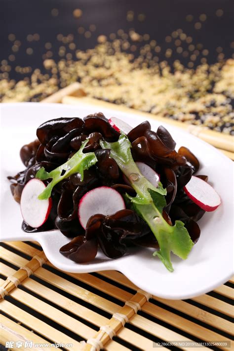 樱桃萝卜拌木耳摄影图 传统美食 餐饮美食 摄影图库 昵图网