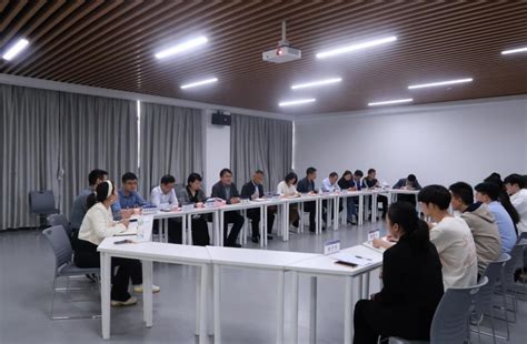 【主题教育】学校领导面对面听取学生意见建议 武汉纺织大学新闻文化网